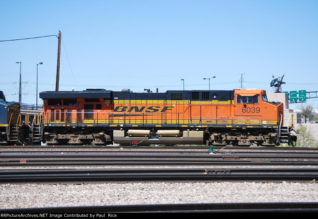 BNSF 6039